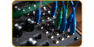 Moog Labyrinth Parallel Generative Analogue Synthesizer LN150973 ...