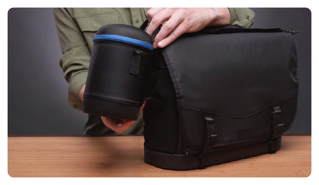 Tenba DNA 16 Slim Messenger Bag LN142743 - 638-574 | SCAN UK