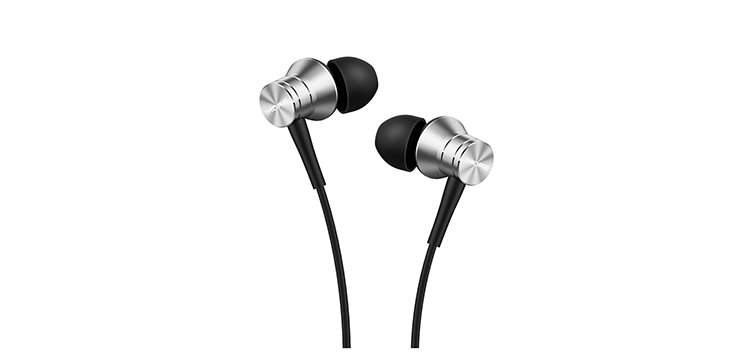 1MORE Piston Fit In-Ear Headphones Silver LN149124 - P003492 | SCAN UK