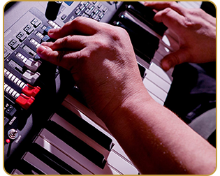 Yamaha YC73 - 73 Key Stage Keyboard LN128632 - CYC73UK | SCAN UK