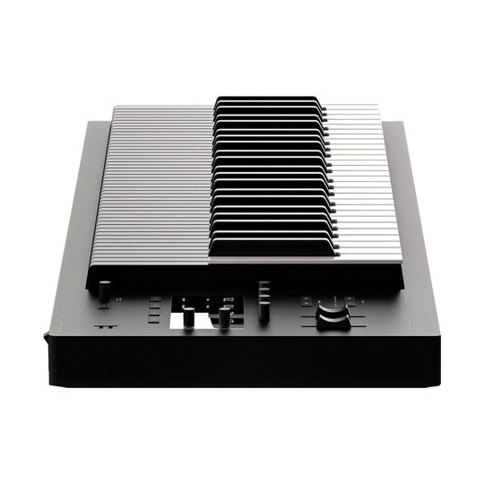 (Open Box) Expressive E Osmose Polyphonic Synthesizer LN153477 ...